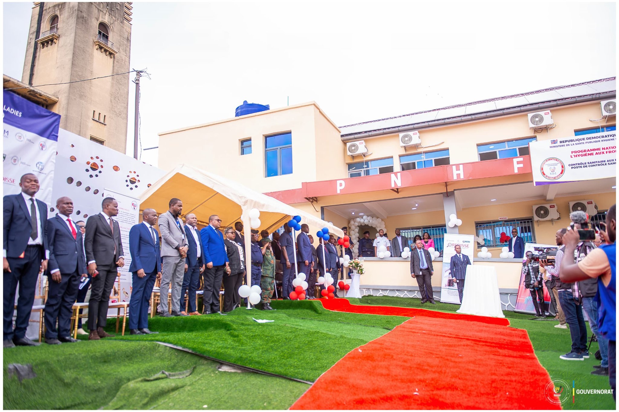 Renforcement des infrastructures sanitaires au port international de ...
